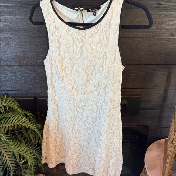 Monteau | Dresses | Monteau Black And Ivory Lace Dress | Poshmark